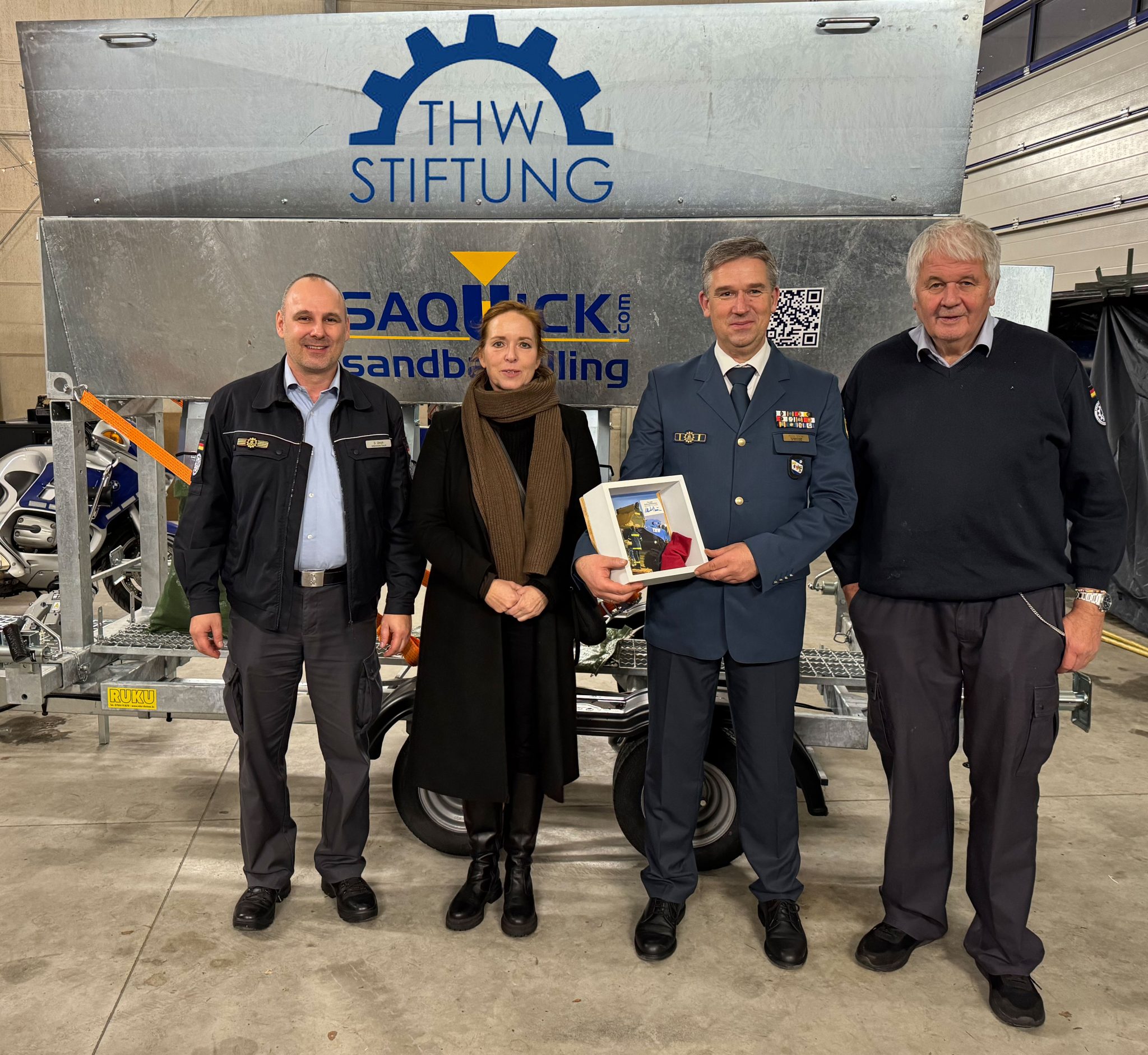 Schnelle Hilfe bei Hochwasser - Stiftung Technisches Hilfswerk (THW)